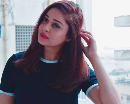 Adla Khan Biography, Age, Drama, Husband - Story.com.pk